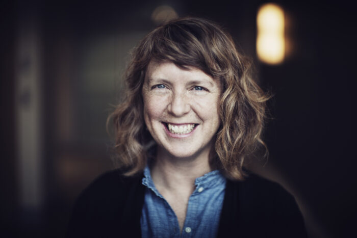 Kelly Davis (Version la plus récente Mars 2023) - Espace Média : Espace ...